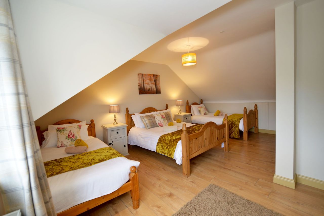 Interconnecting Family Room | Dulrush Lodge & Self-Catering